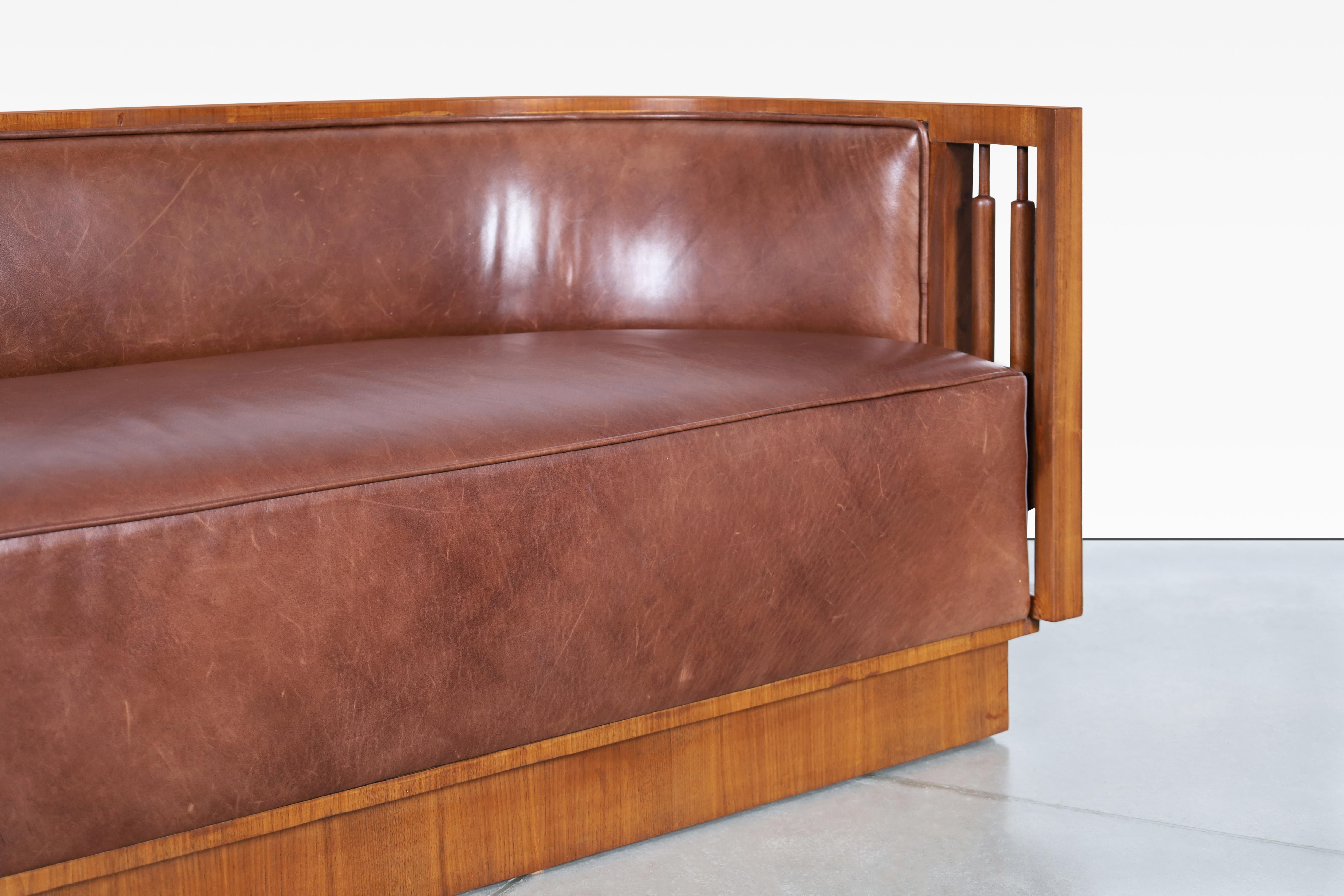 European Art Deco Leather and Walnut Sofa For Sale at 1stDibs