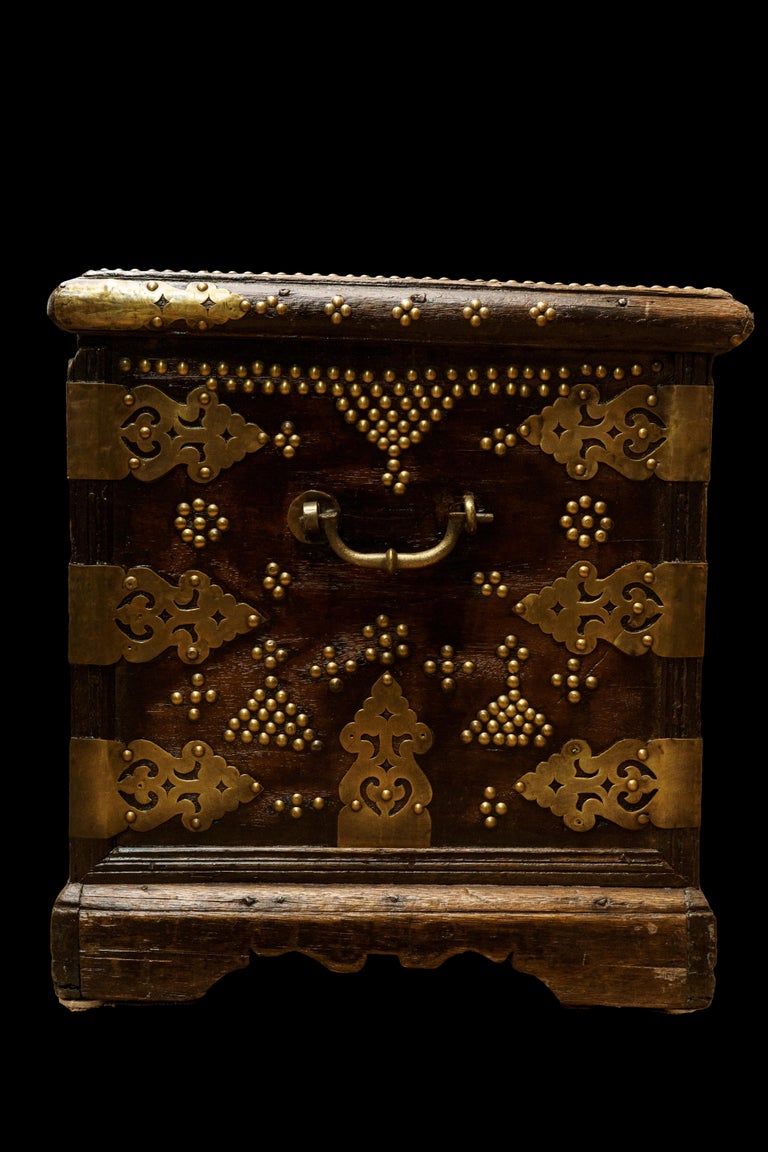 18th Century Continental Storage Chest For Sale at 1stDibs