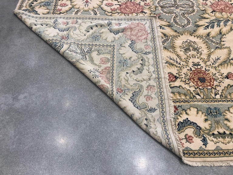 European Design Floral Rug with Grey and Ivory For Sale at 1stDibs