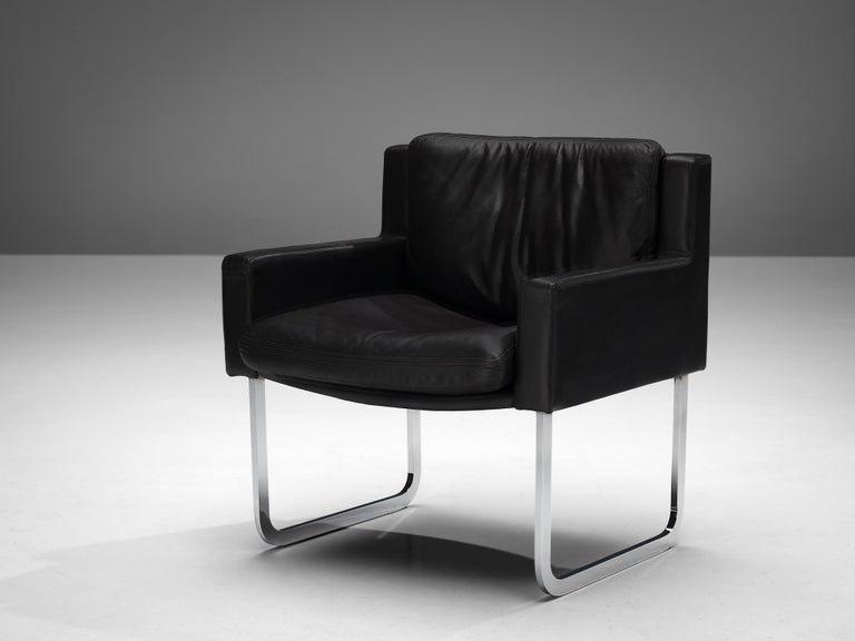 European Lounge Chair in Dark Brown Leather For Sale at 1stDibs