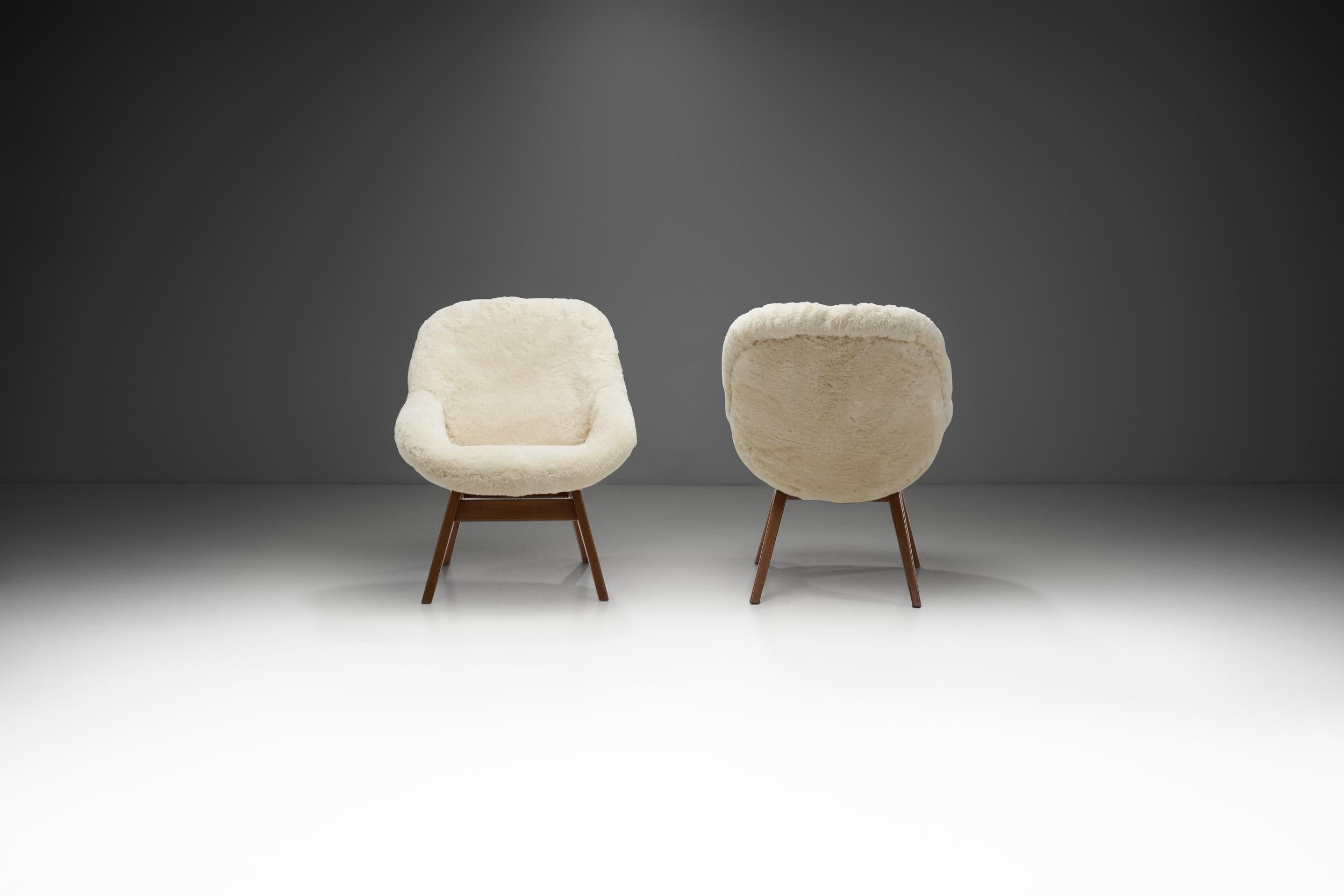 European Mid-Century Modern Lounge Chairs with Tapered Legs, Europe ...