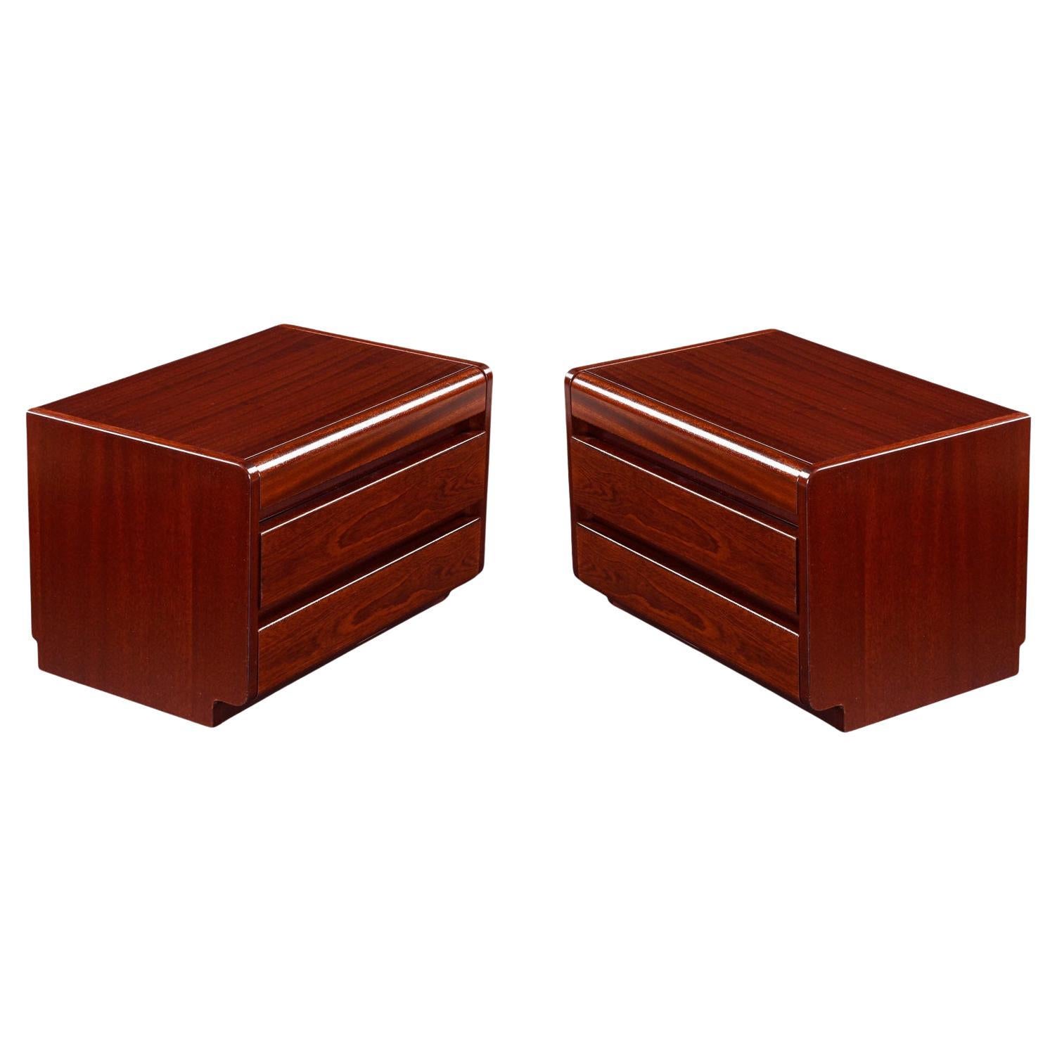 PRISTINE II Modern Leather Bedside Table For Sale at 1stDibs