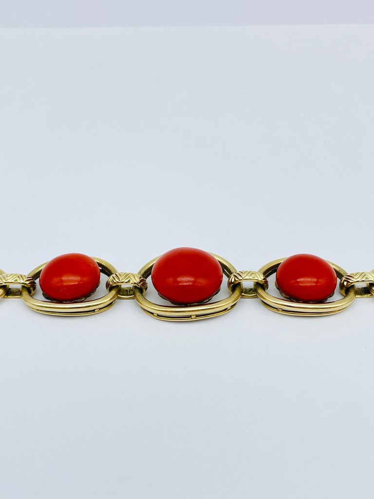Exceptional Bracelet 14k Gold Link Chain Red Coral For Sale at 1stDibs