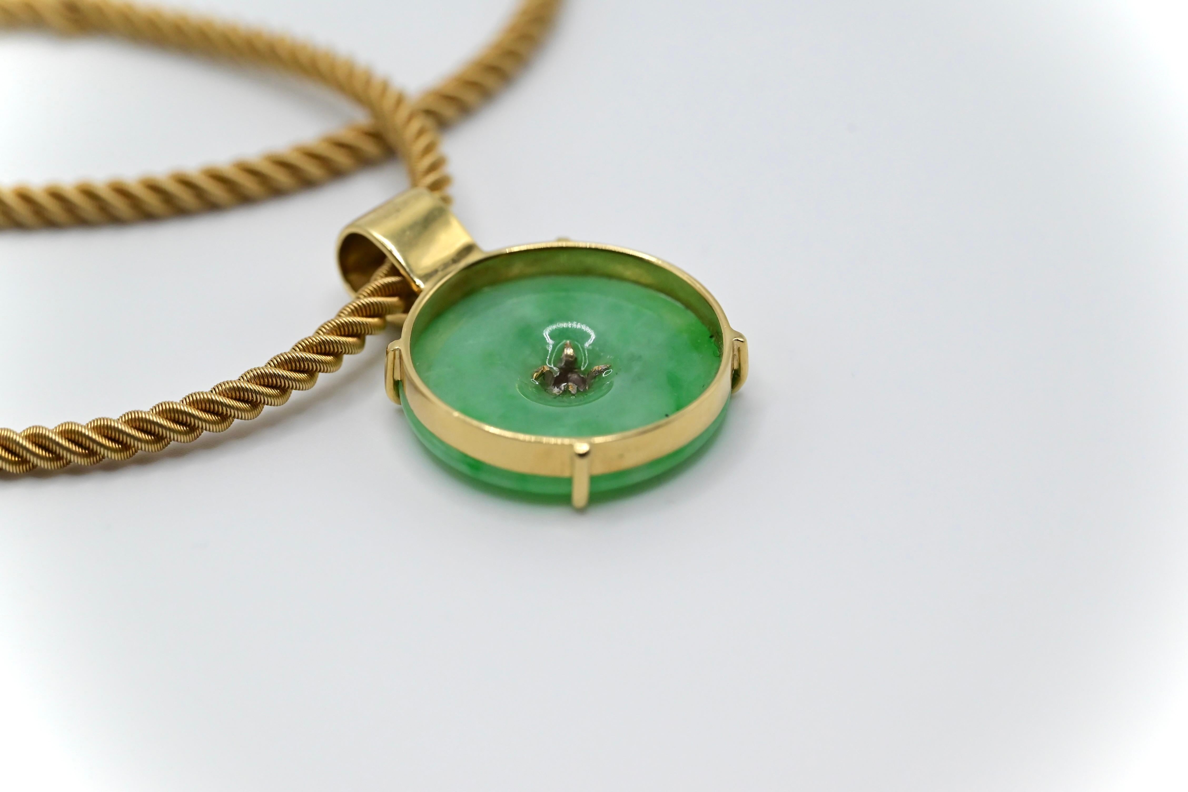 Exceptional Chinese 14k / 18k Gold and Jade Necklace For Sale at ...