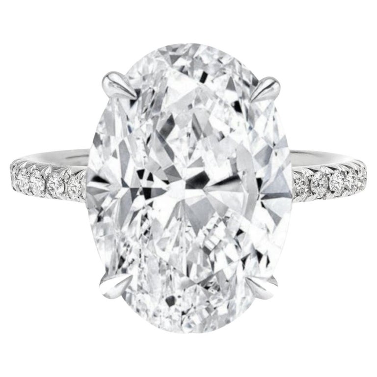 Exceptionnelle bague pavée de diamants ovales de 3 carats certifiés GIA ...