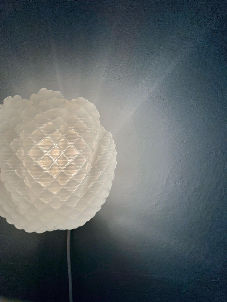 Exceptional Mid-Century Era Pair of Murano Blown Art Glass Scallop Wall ...