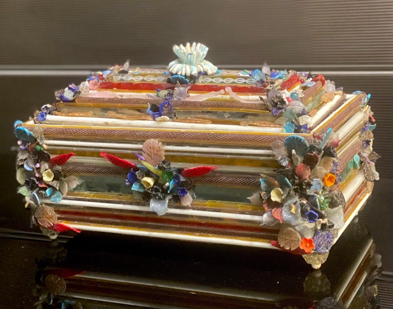 Exceptional Murano Glass Jewel or Dresser Box 1930' For Sale at 1stDibs