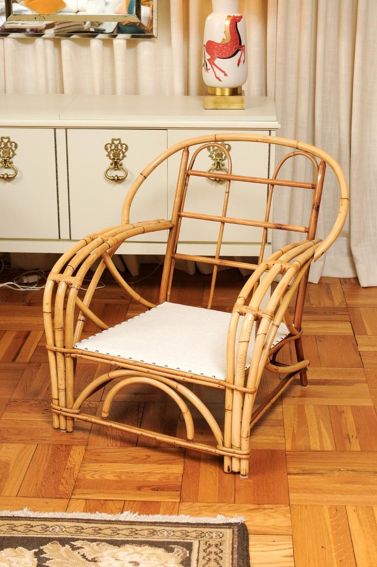 Exceptionnelle paire de fauteuils de salon en rotin Art Déco par Willow ...