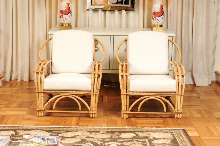 Exceptionnelle paire de fauteuils de salon en rotin Art Déco par Willow ...