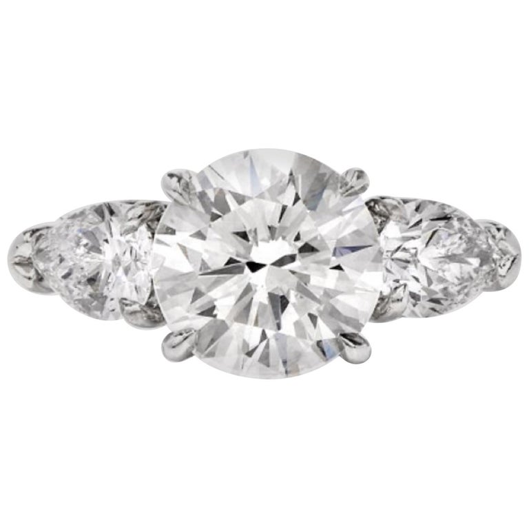 Quality GIA Certified 2 Carat Round Diamond Solitaire Ring For Sale at ...