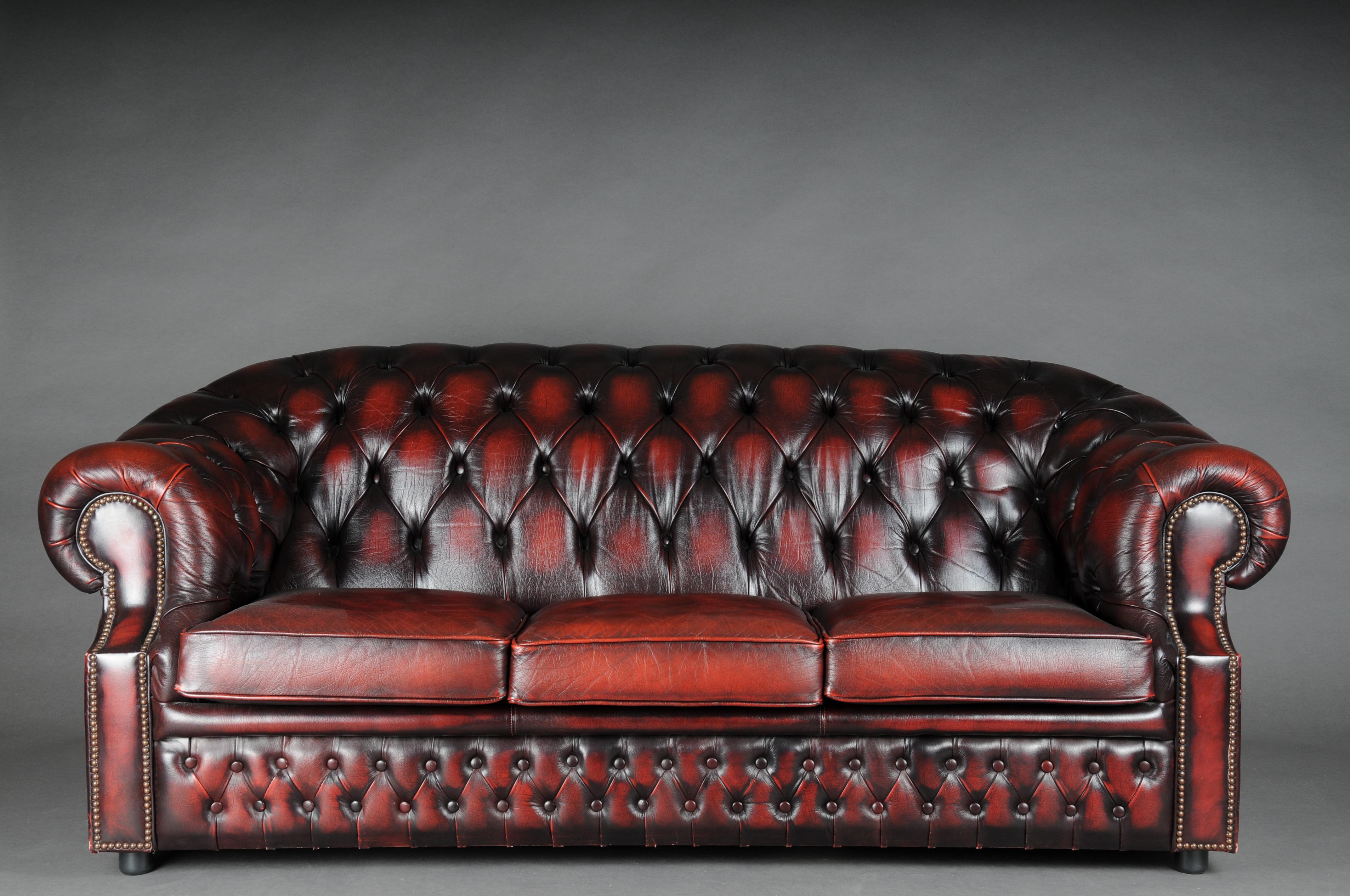 Exclusive 3 Seater Chesterfield Couch/Sofa Bordeaux Red, England For ...