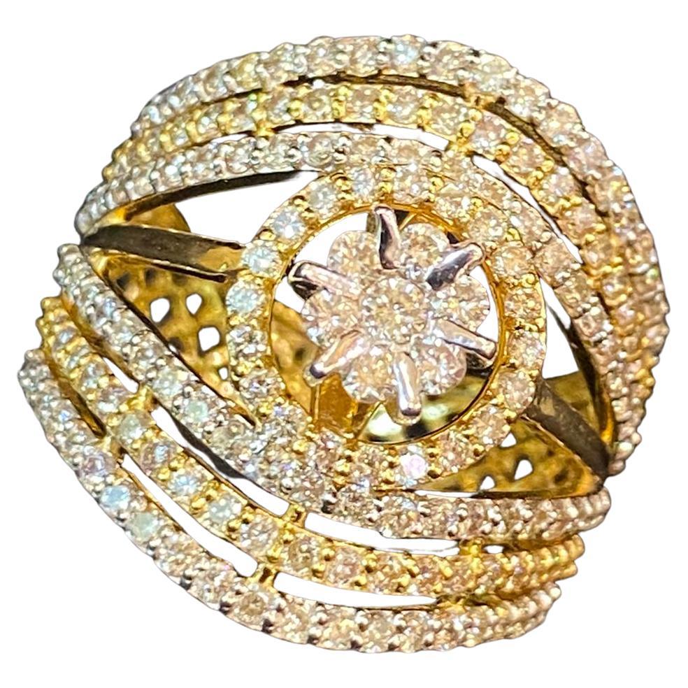 Exclusive ring with diamonds and gold For Sale at 1stDibs