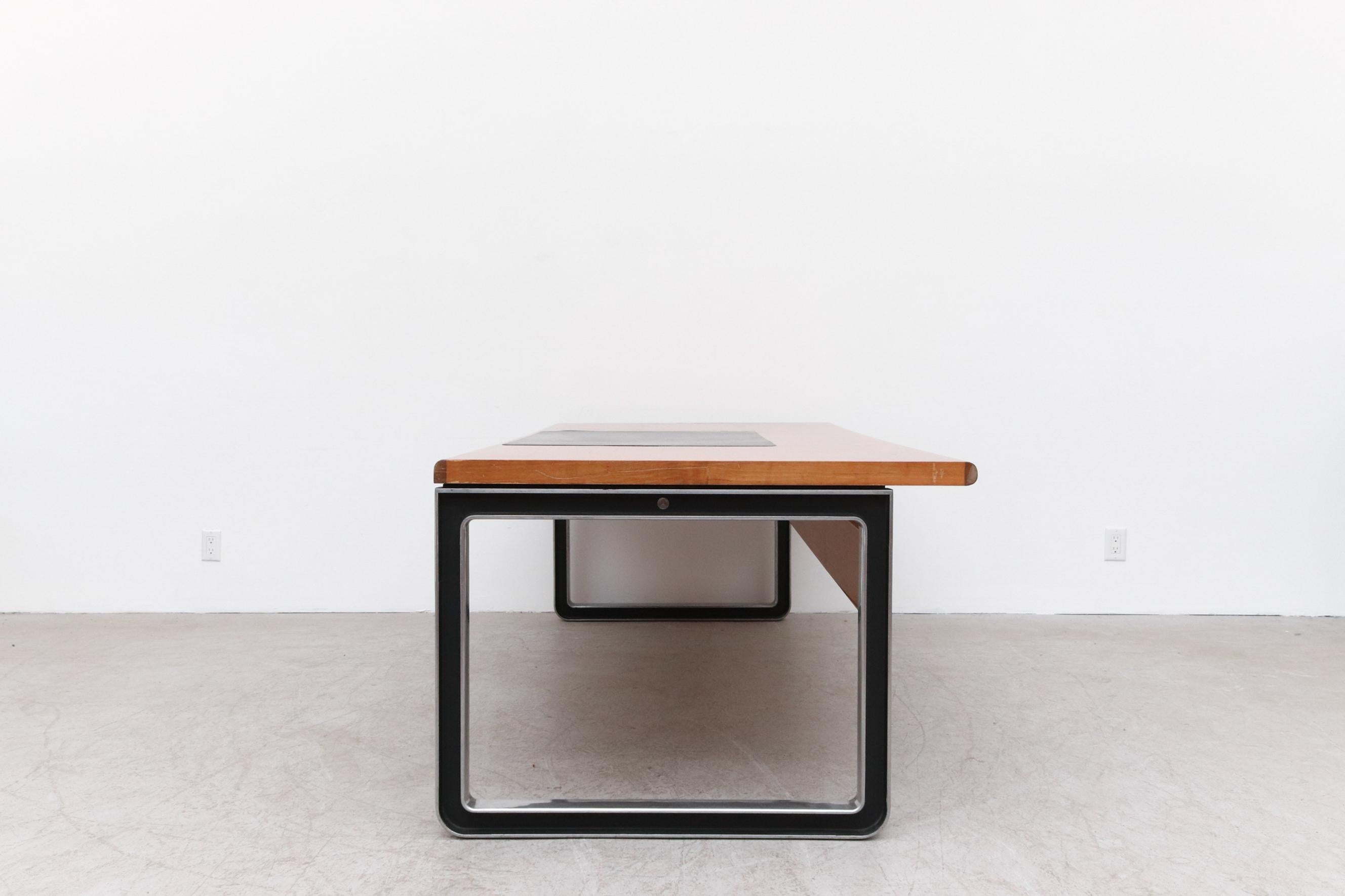 Executive Desk Model T333 by Eugenio Gerli and Osvaldo Borsani for ...