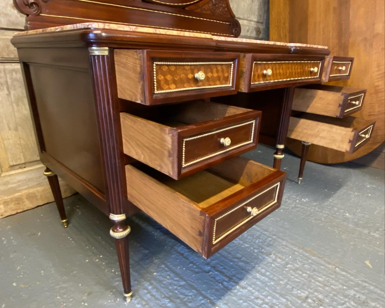 Exhibition Quality French Dressing Table For Sale at 1stDibs