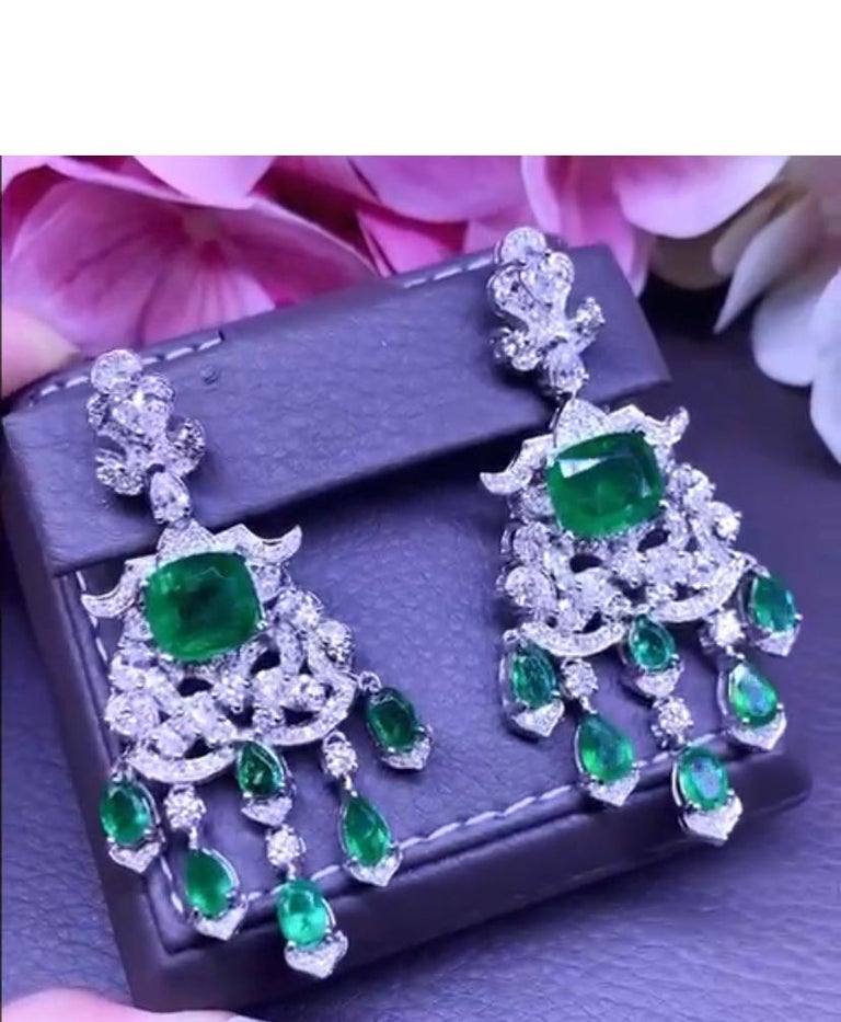 Exquisite Ct 18, 49 of Zambia Emeralds and Diamonds on Earrings For ...