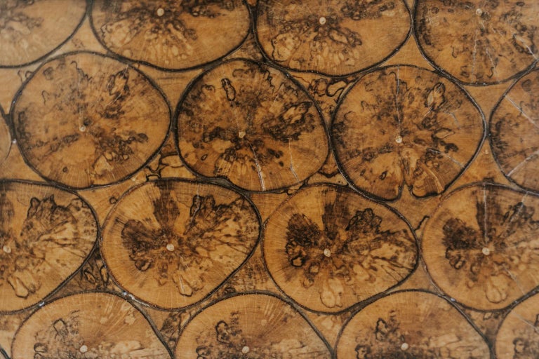 Exquisite Oyster Veneered Hazlenut Box For Sale at 1stDibs