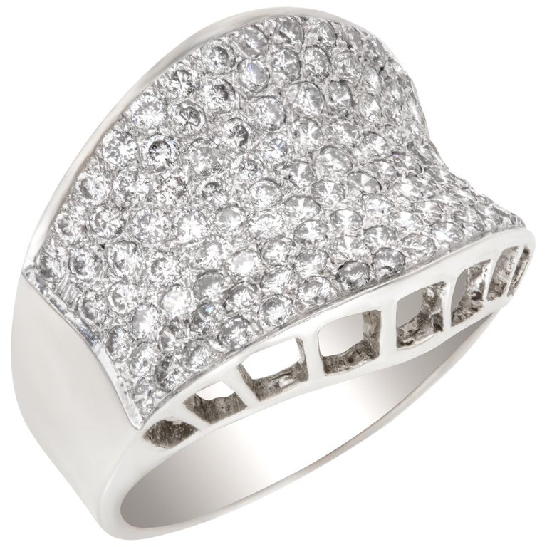 Exquisite Pave Diamond Ring in 18k White Gold. 1.25 Carats in Pave ...