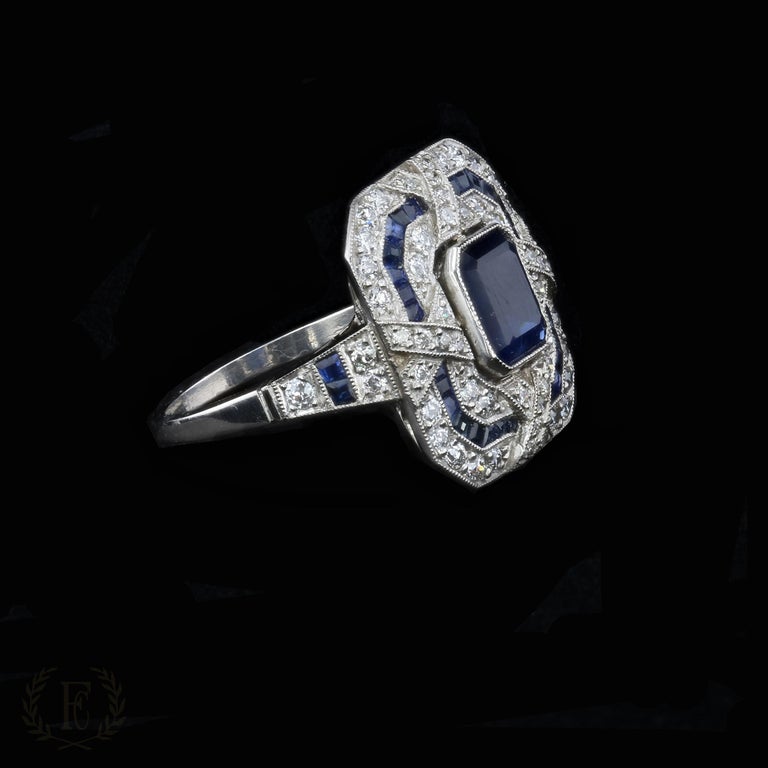 Exquisite Sapphire and Diamond Ring For Sale at 1stDibs