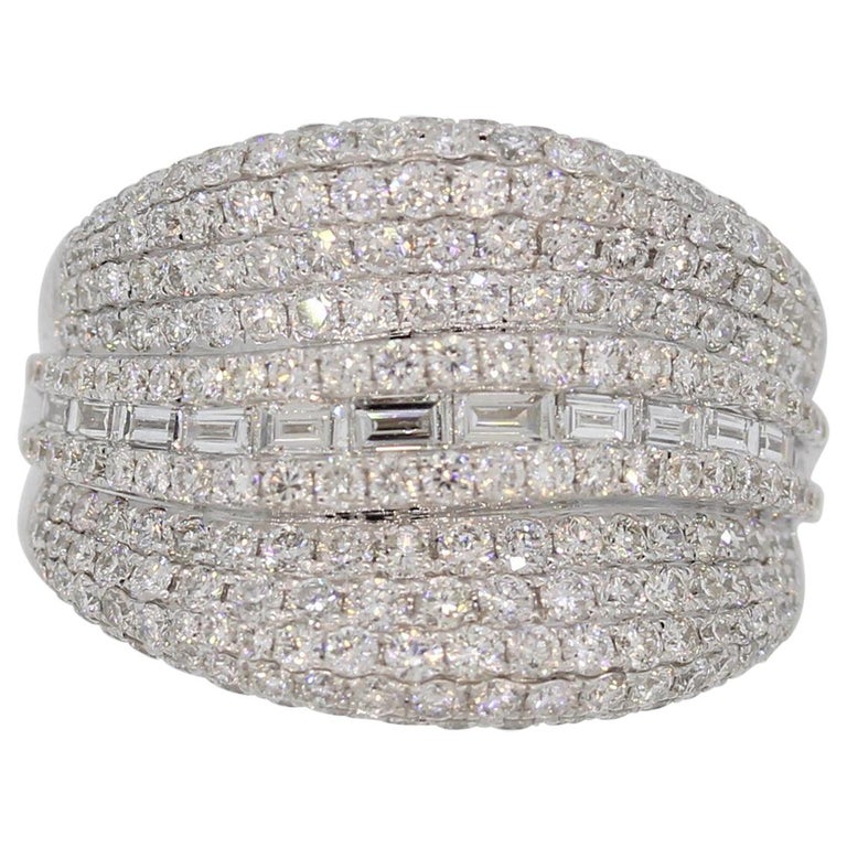 Extra Fine Diamond Pavé Gold Swerve Ring at 1stDibs