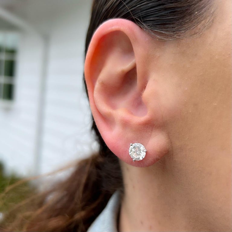 Extraordinary 3.12 Carat GIA Diamond Studs For Sale at 1stDibs