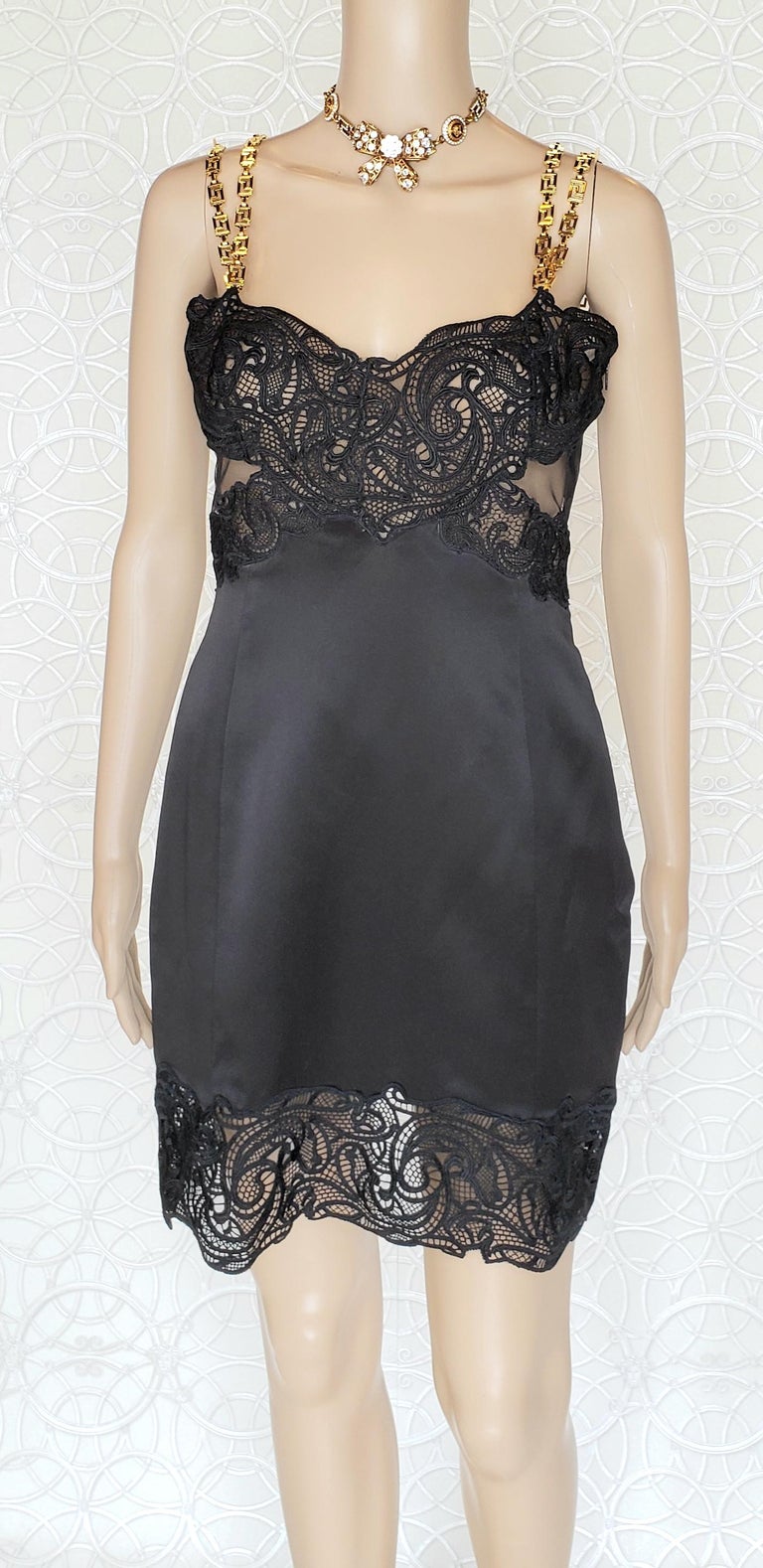 F/2019 L#49 VERSACE BLACK LACE DRESS w/CHAIN DETAILS as seen as Emily ...