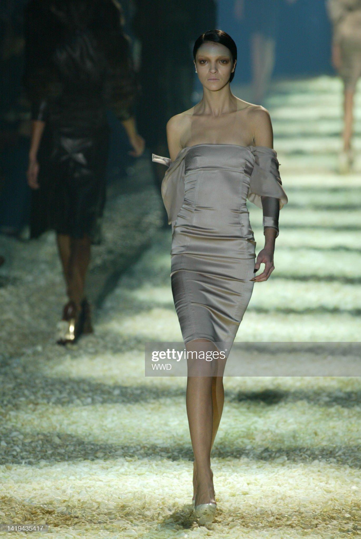 F/W 2003 Gucci by Tom Ford Runway Dusty Pink Silk Satin Mini Dress For ...