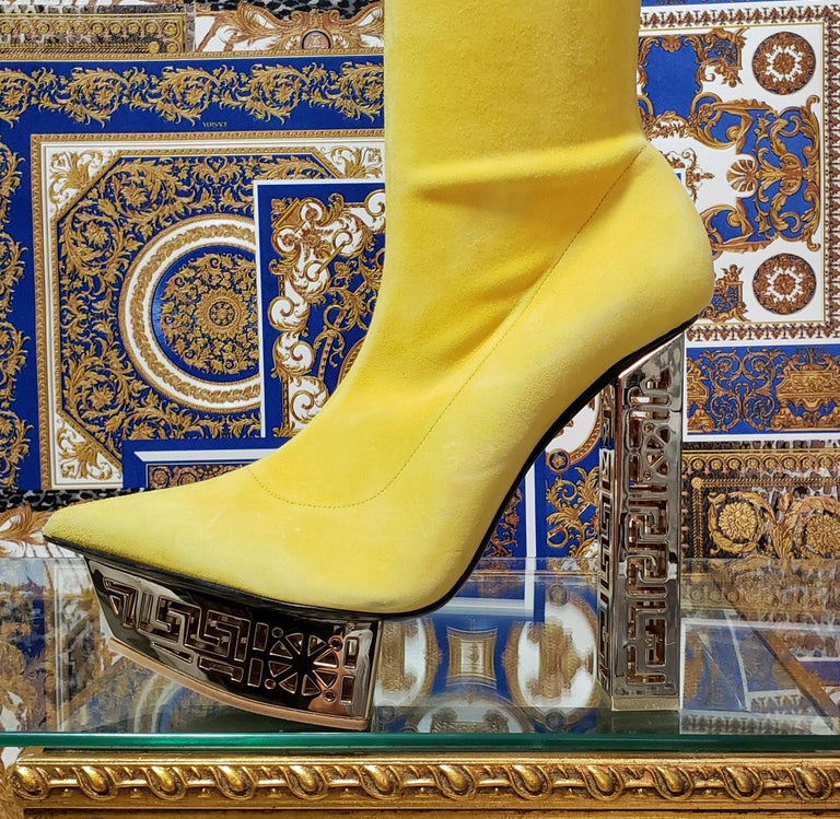 F/W 2015 Look # 10 NEW VERSACE YELLOW SUEDE BOOTS 40 - 10 at 1stDibs ...