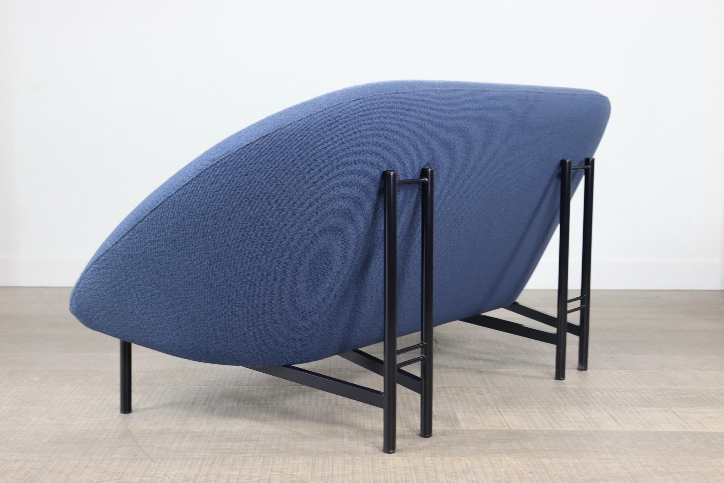 F115 Sofa in blue by Theo Ruth for Artifort, Netherlands, 1958 For Sale ...