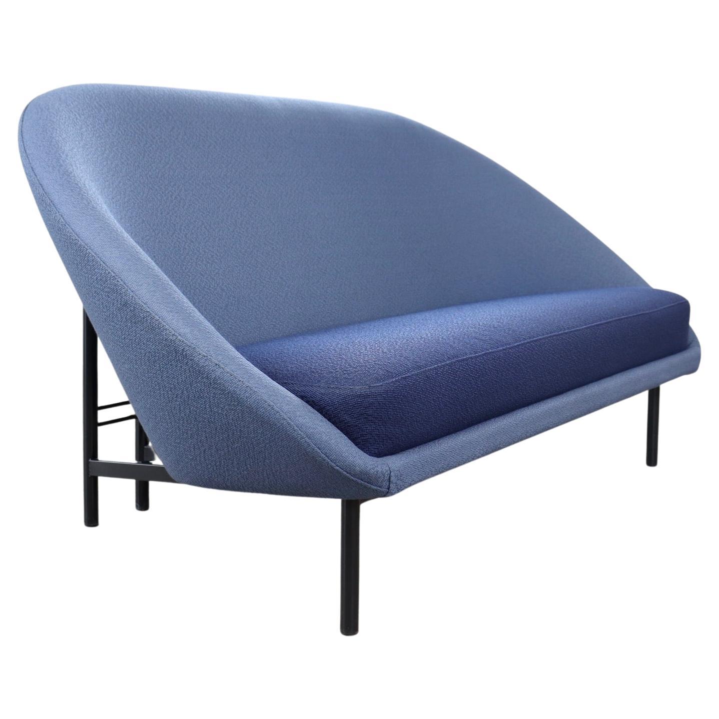 F115 Sofa in blue by Theo Ruth for Artifort, Netherlands, 1958 For Sale ...