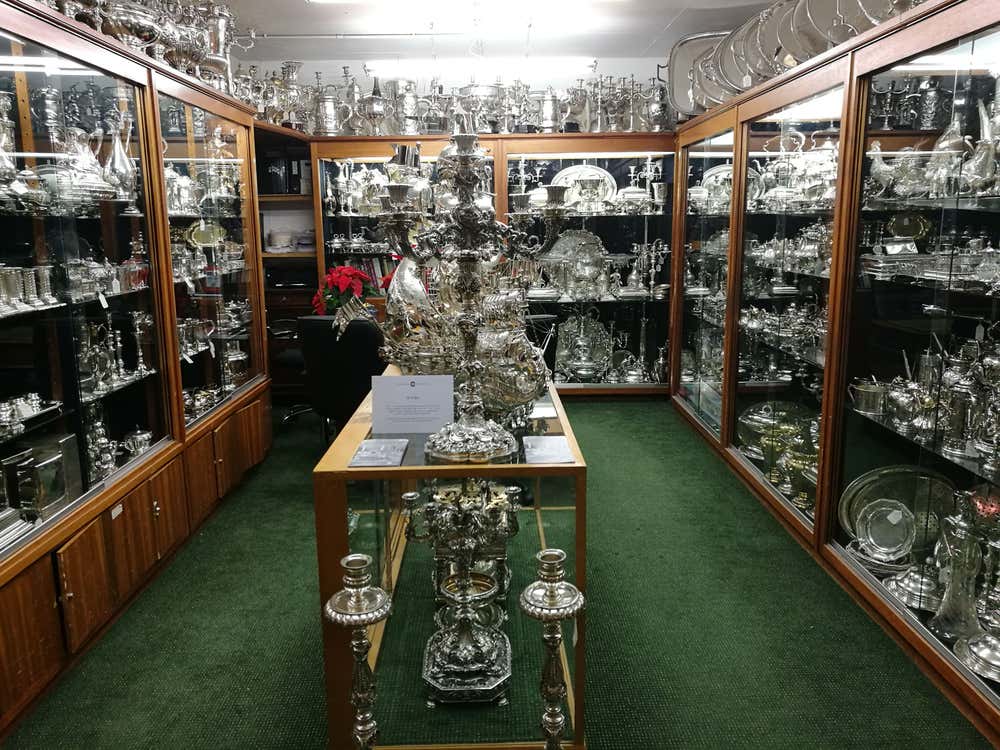 Michael Sedler Antiques - London WC2A 1QS - 1stDibs
