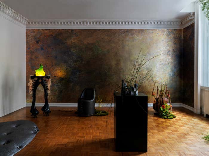 Emma Scully Gallery - New York, NY 10075 - 1stDibs