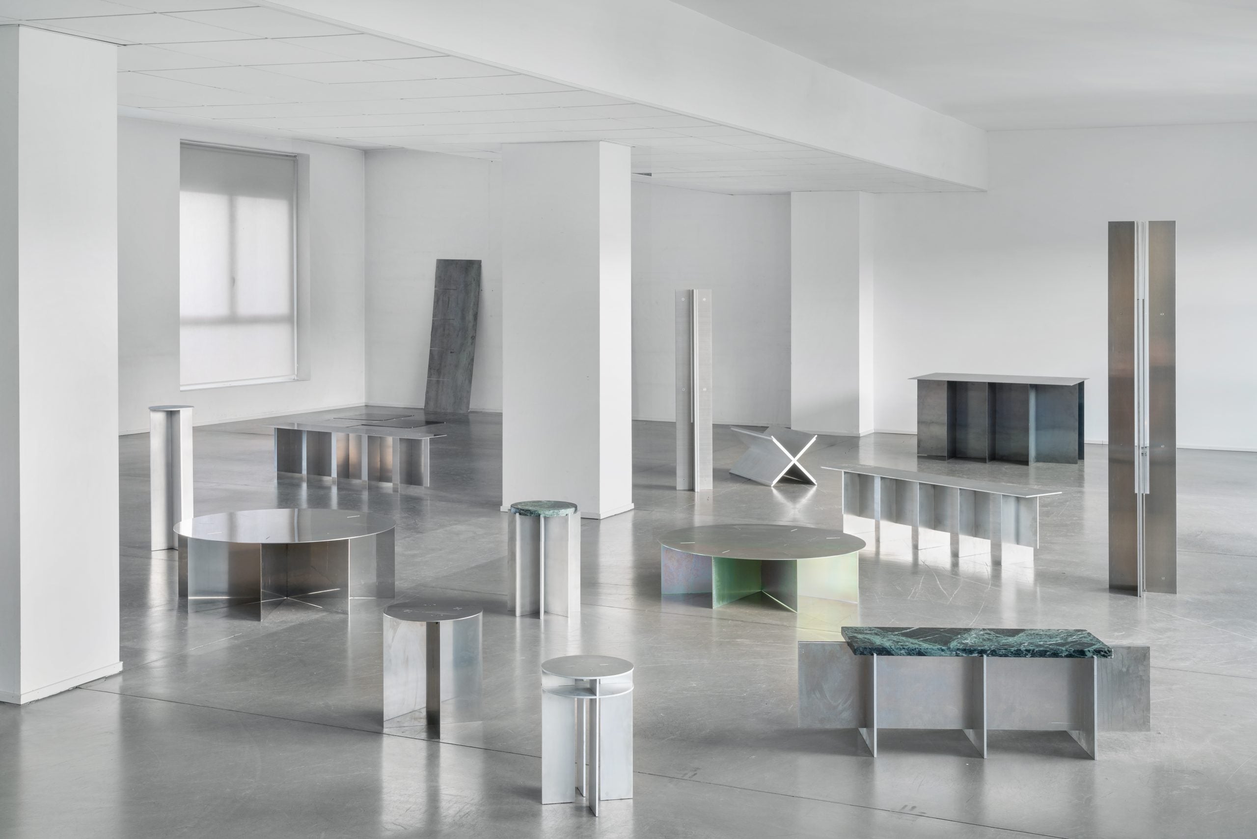 NM06 stainless steel stool and podium For Sale at 1stDibs