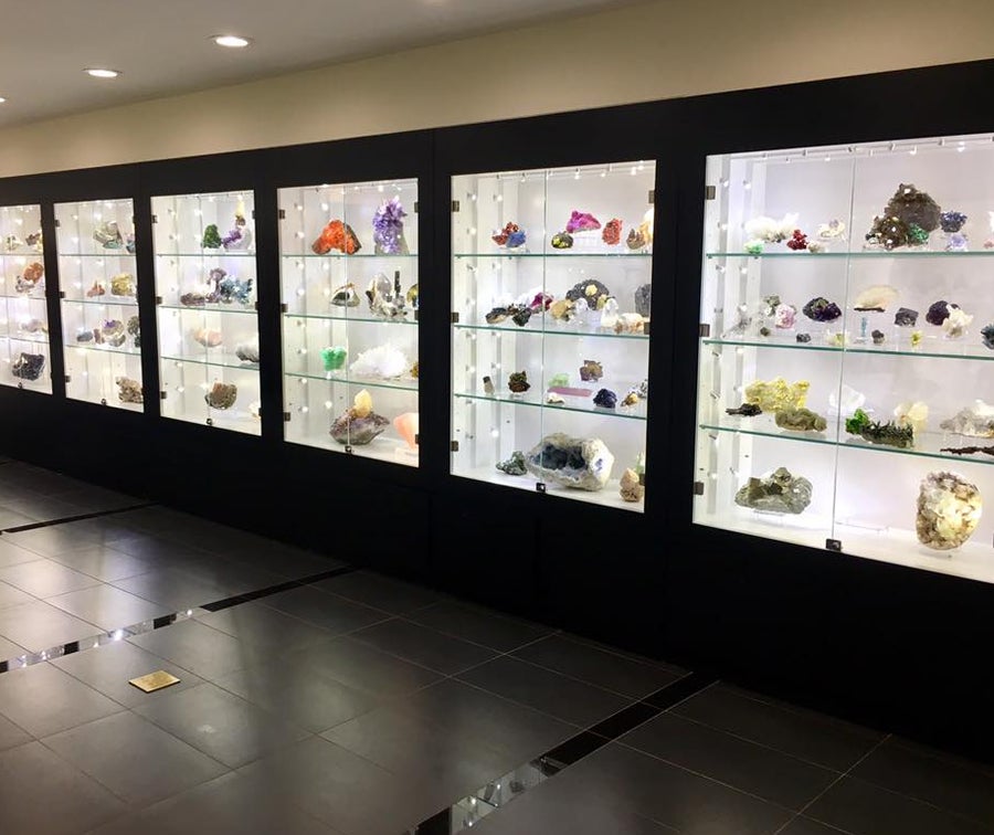 Emerald Single Crystal Cast from Colombia // 56.72 Grams For Sale at ...