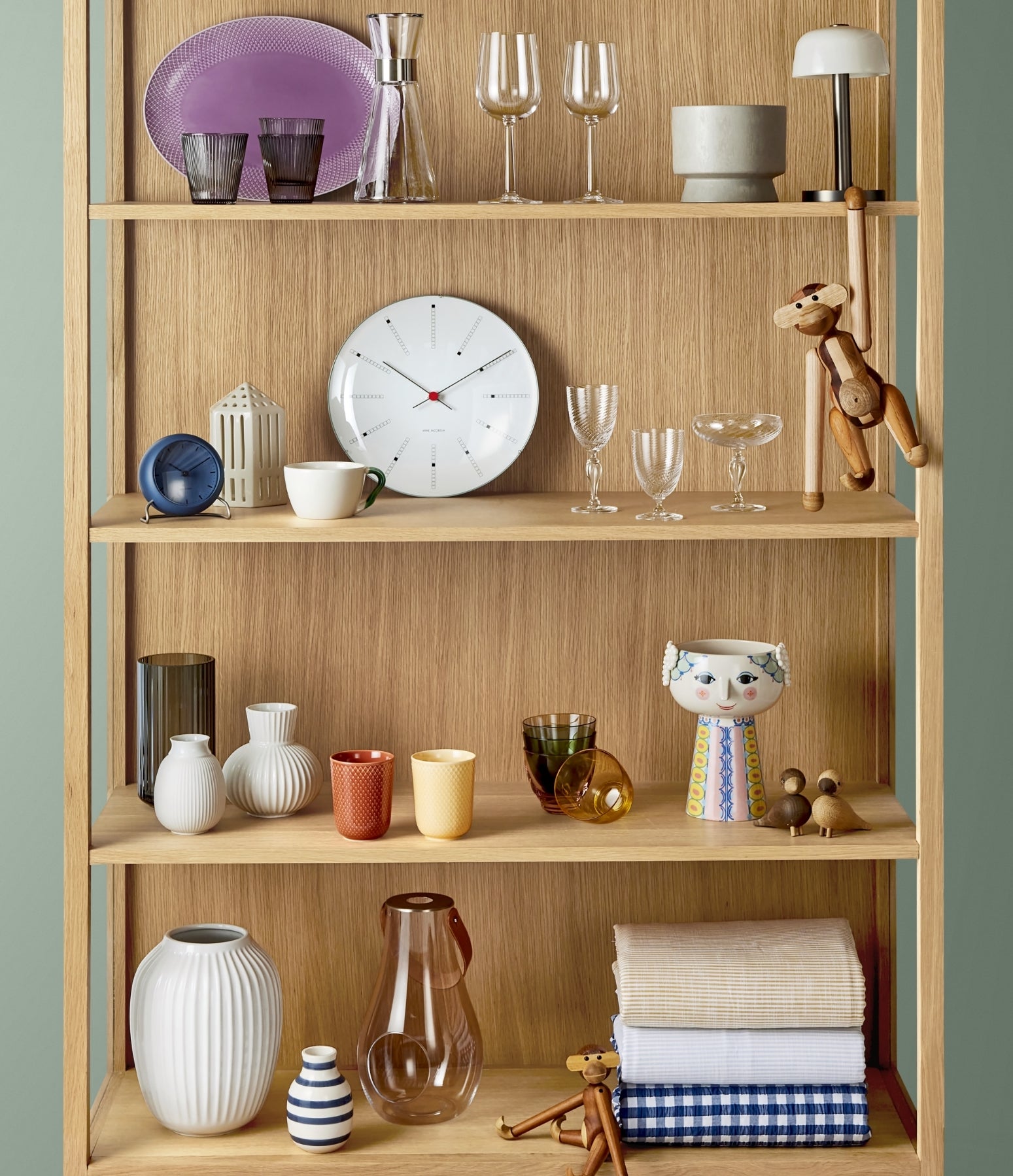 Infinity Vase Mint For Sale at 1stDibs