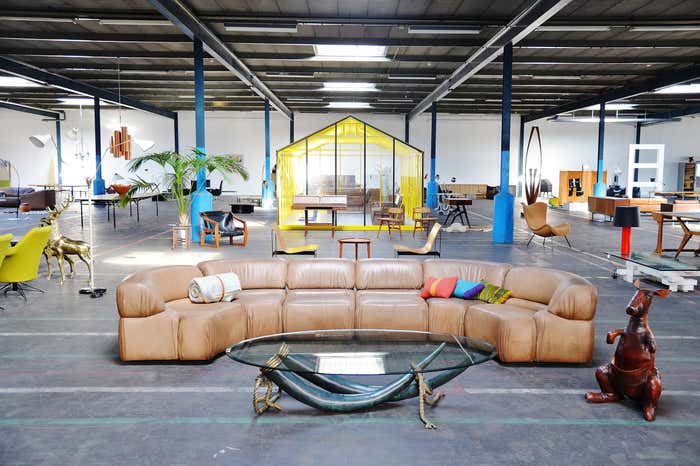 Mass Modern Design - Roosendaal Noord Brabant 4705 AE - 1stDibs