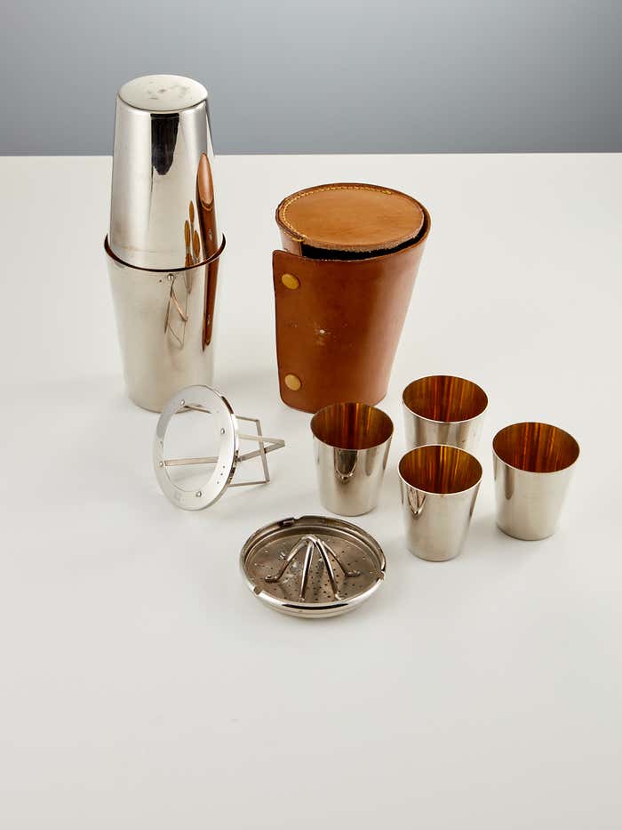 Smith & Robinson - London SW6 - 1stDibs