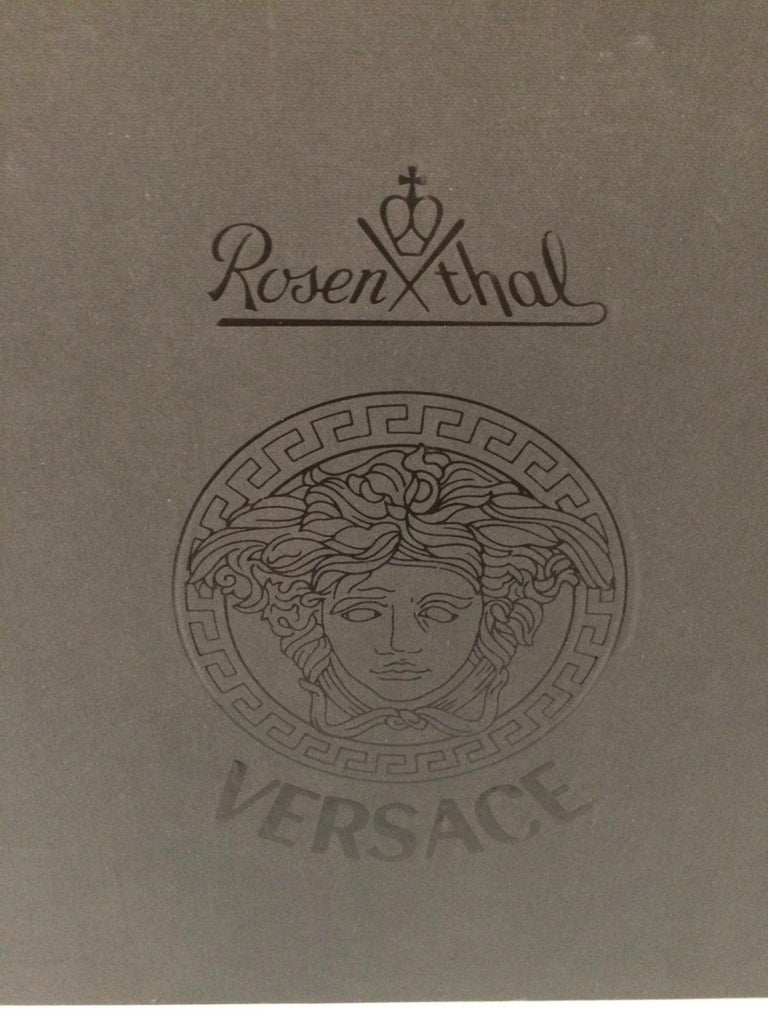 Fabulous Set of Eight Barely Used Versace La Mer Charger Plates ...