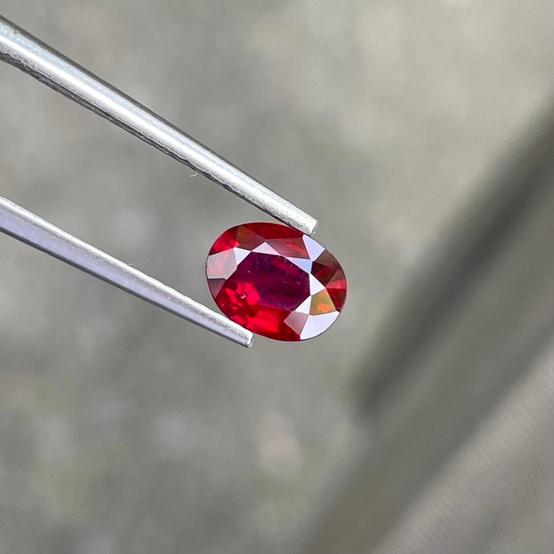 Faceted Mozambique Red Ruby 0.80 carats Oval Shaped Natural Loose ...