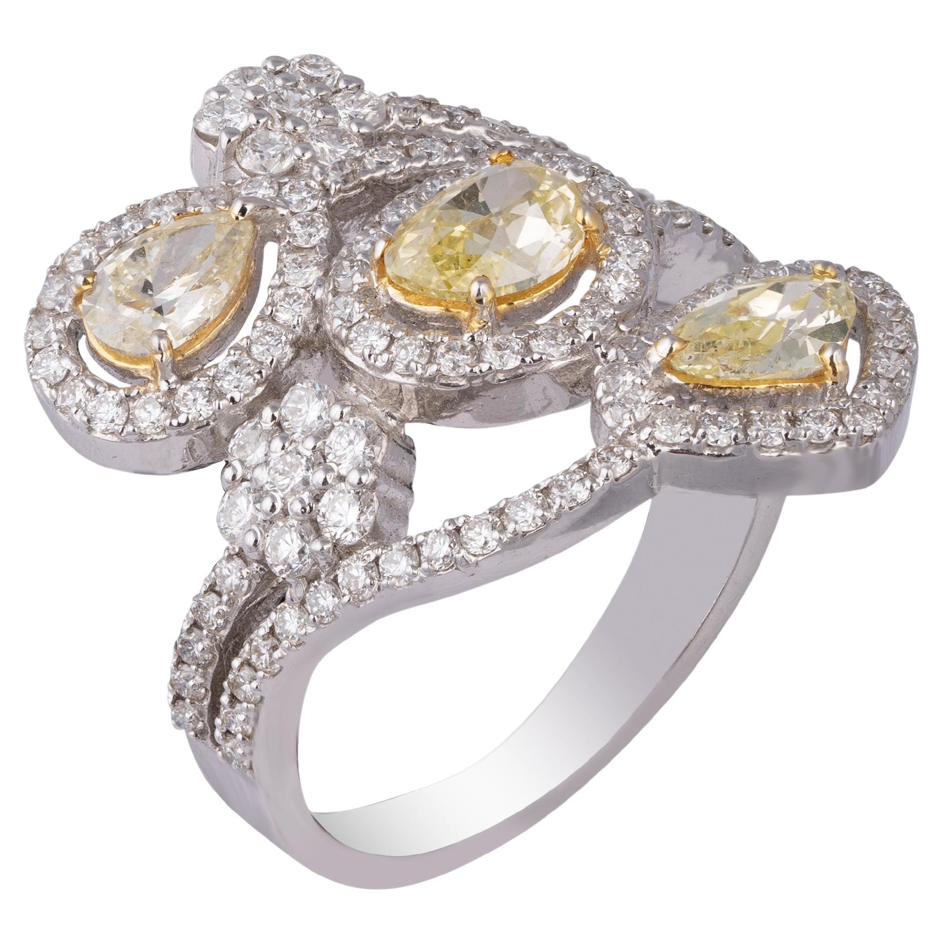 Fancy Color Diamond Gold Ring For Sale at 1stDibs