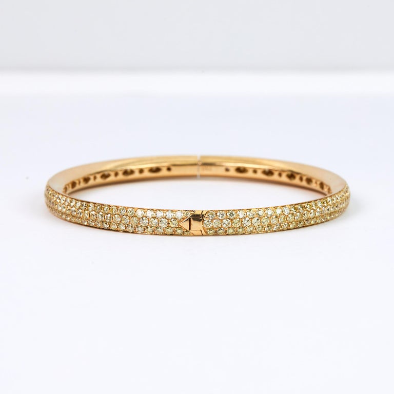 Fancy Yellow Diamond Bangle Bracelet For Sale at 1stDibs