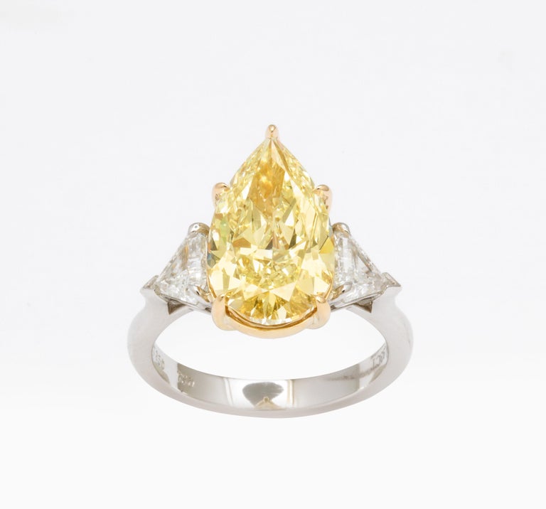 Fancy Yellow Pear Shape Yellow Diamond Ring For Sale at 1stDibs