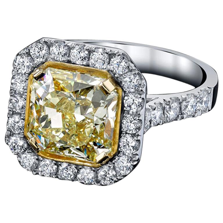 Radiant Diamond Halo Fancy Yellow Diamond Ring 4.40 Carat 18 Karat Gold For Sale at 1stDibs