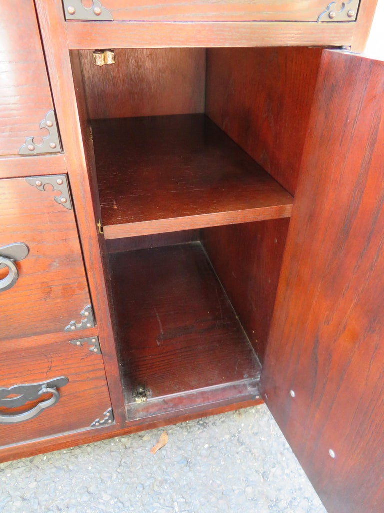 Fantastic Baker Modern Asian Tansu Bachelors Chest Chinoiserie Mid ...