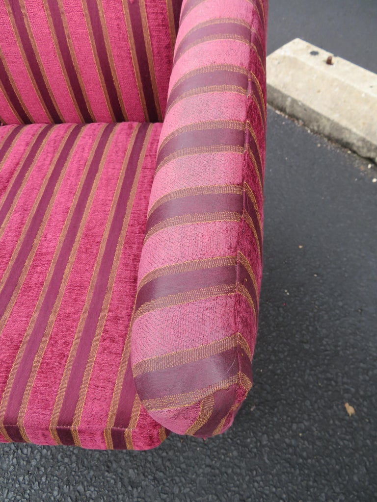 Fantastic Pair of Milo Baughman Style Selig Chrome Cantilevered Lounge ...