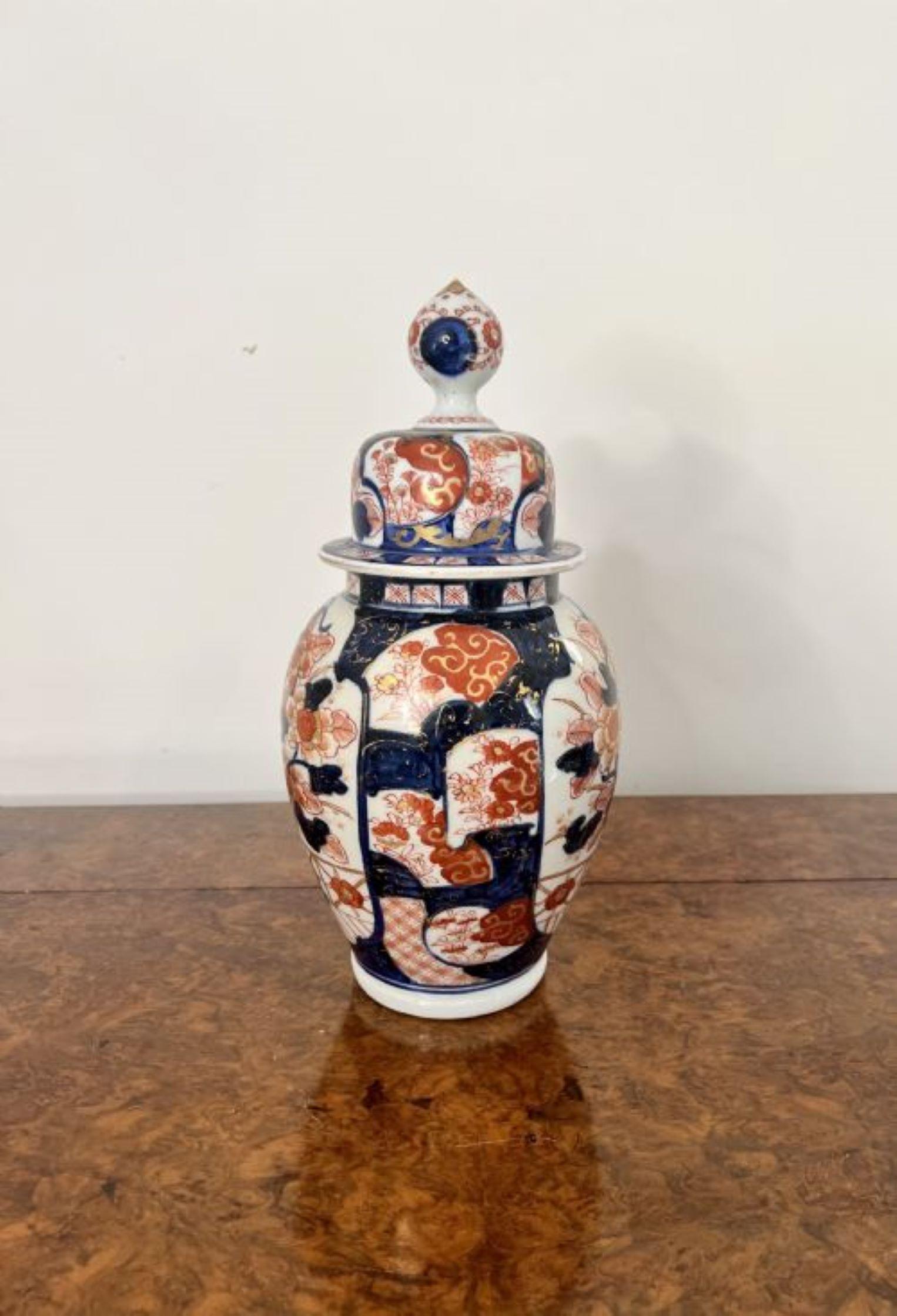 Fantastic quality antique Japanese imari lidded vase For Sale at 1stDibs