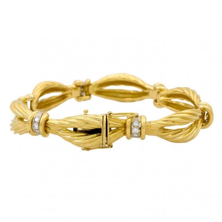 Fantasy Bracelet with 18 Diamonds For Sale at 1stDibs