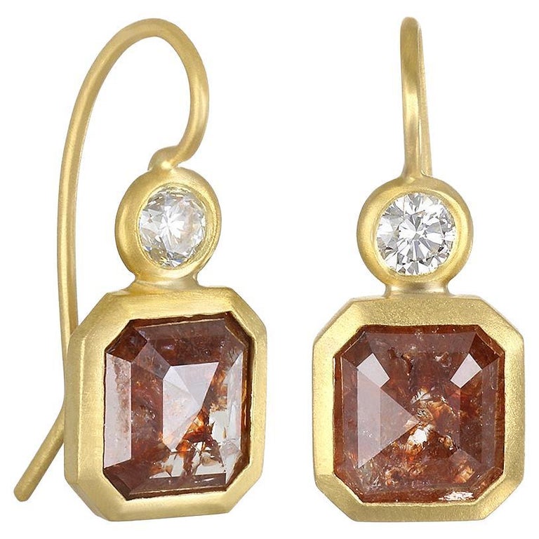 Faye Kim 18 Karat Gold Blush-Colored Milky and White Diamond Hinge ...