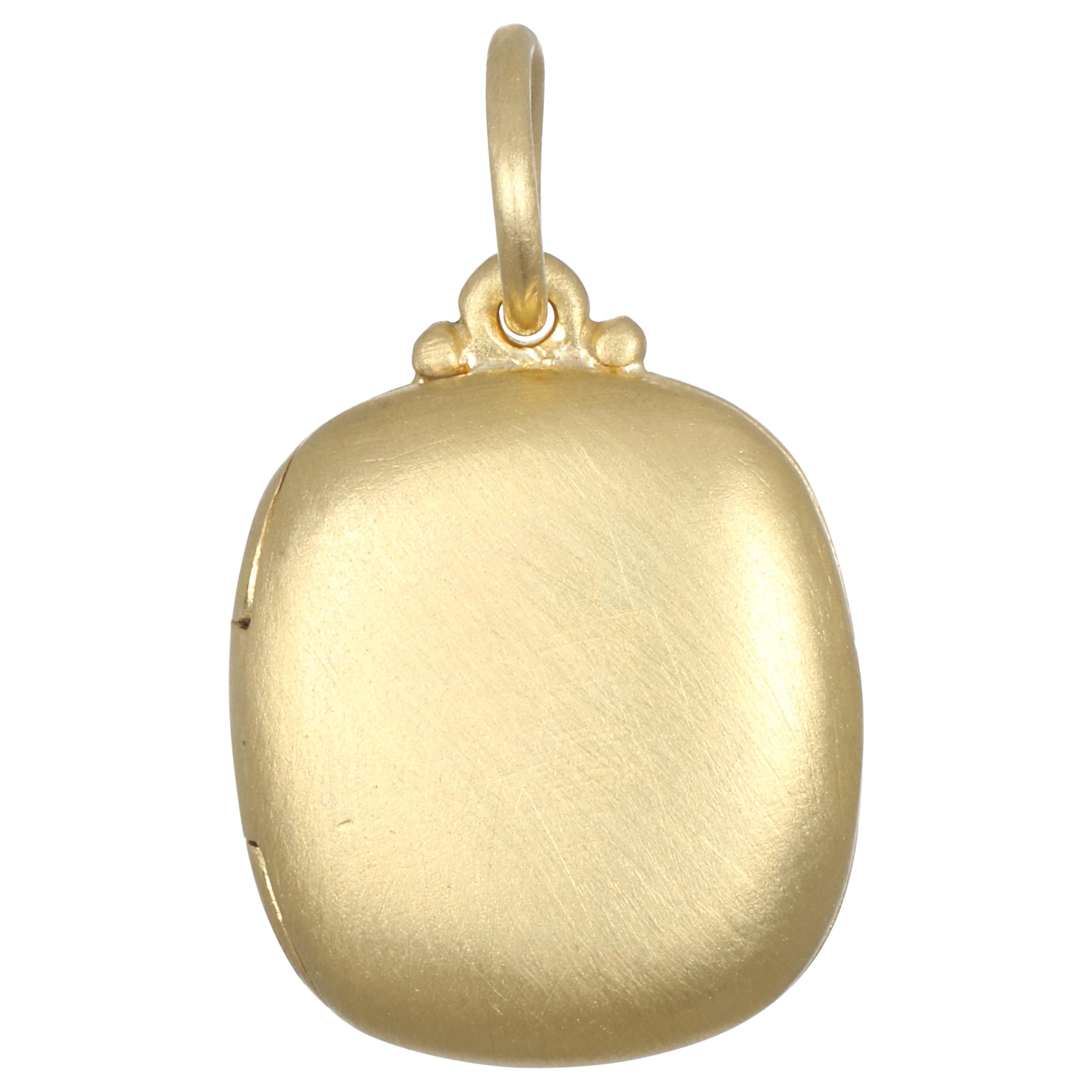 Faye Kim 18 Karat Gold Small Oval Locket at 1stDibs