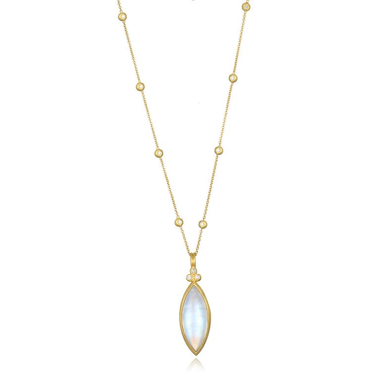 Faye Kim 18 Karat Gold Hinged Bail Moonstone Pendant Necklace For Sale ...