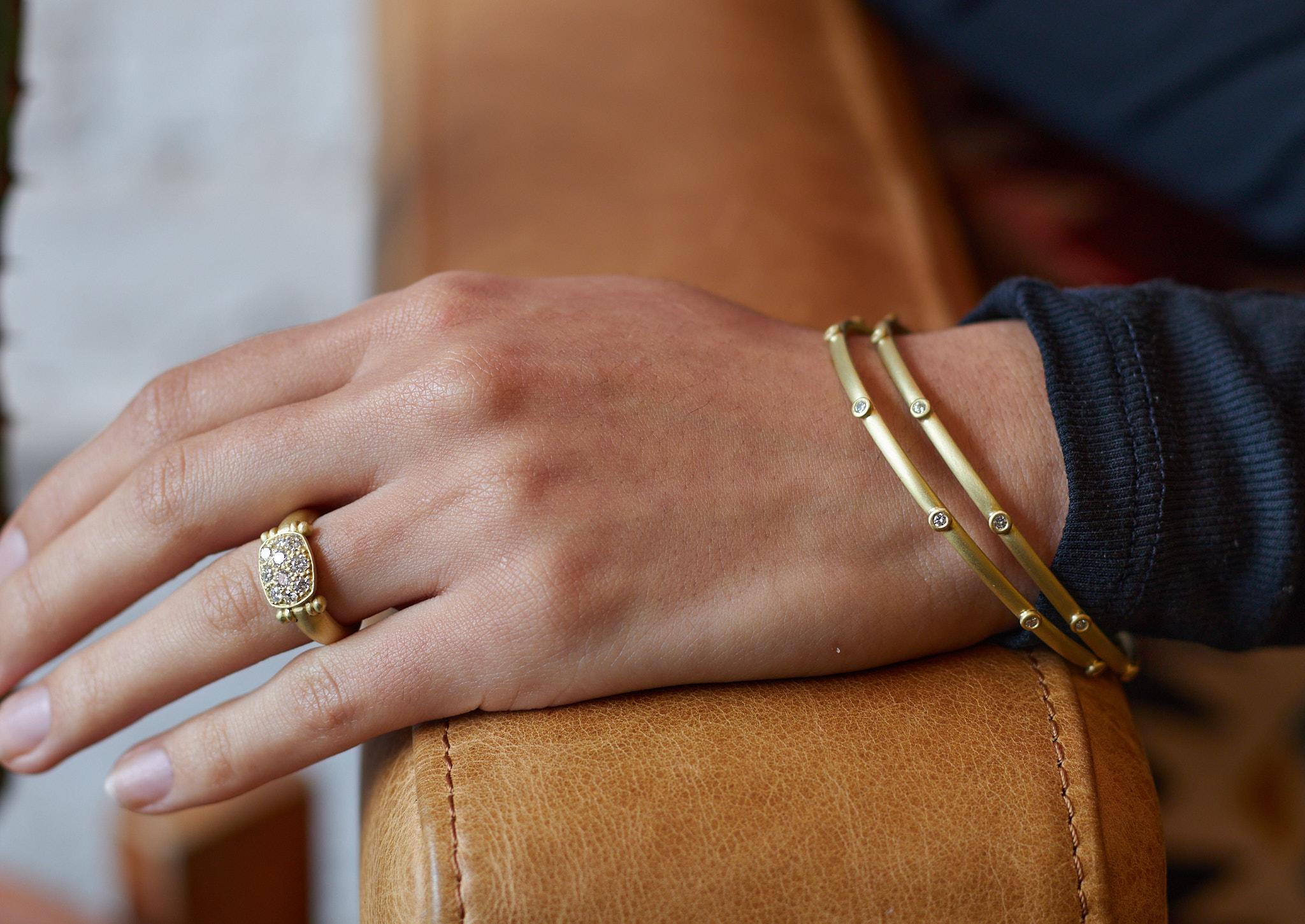 Faye Kim 18 Karat Gold Low Dome Ring For Sale at 1stDibs | fotos de kim ...
